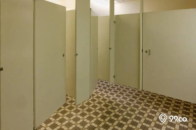 Mengenal Cubicle Toilet: Definisi, Ukuran, Material, dan Harganya