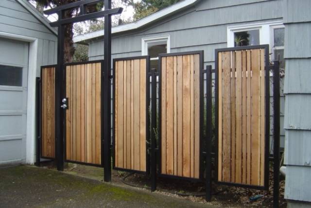 11 Ide Partisi Ruangan dari Besi Hollow, Bikin Interior Menawan!