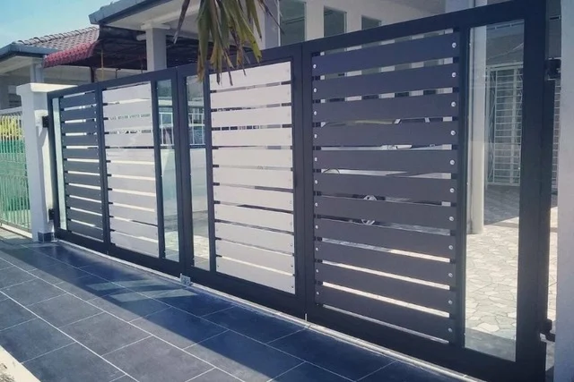 10 Inspirasi Pagar Aluminium yang Cocok untuk Berbagai Model Rumah