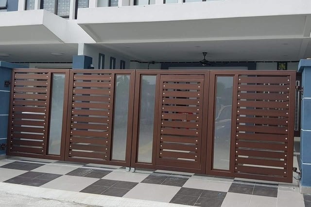 10 Inspirasi Pagar Aluminium yang Cocok untuk Berbagai Model Rumah