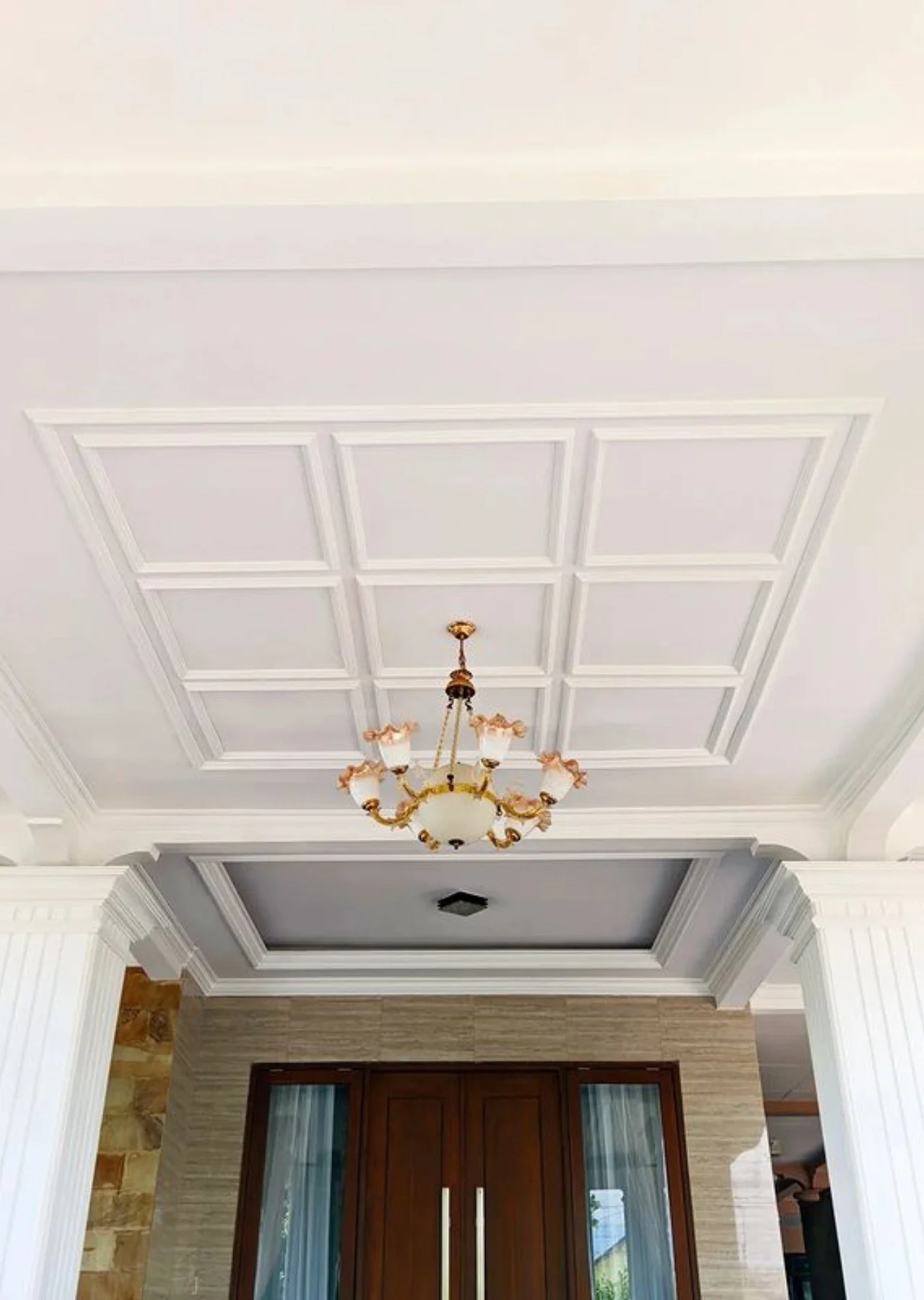 6 Model Plafon Gypsum Teras Depan yang Menarik dan Aesthetic