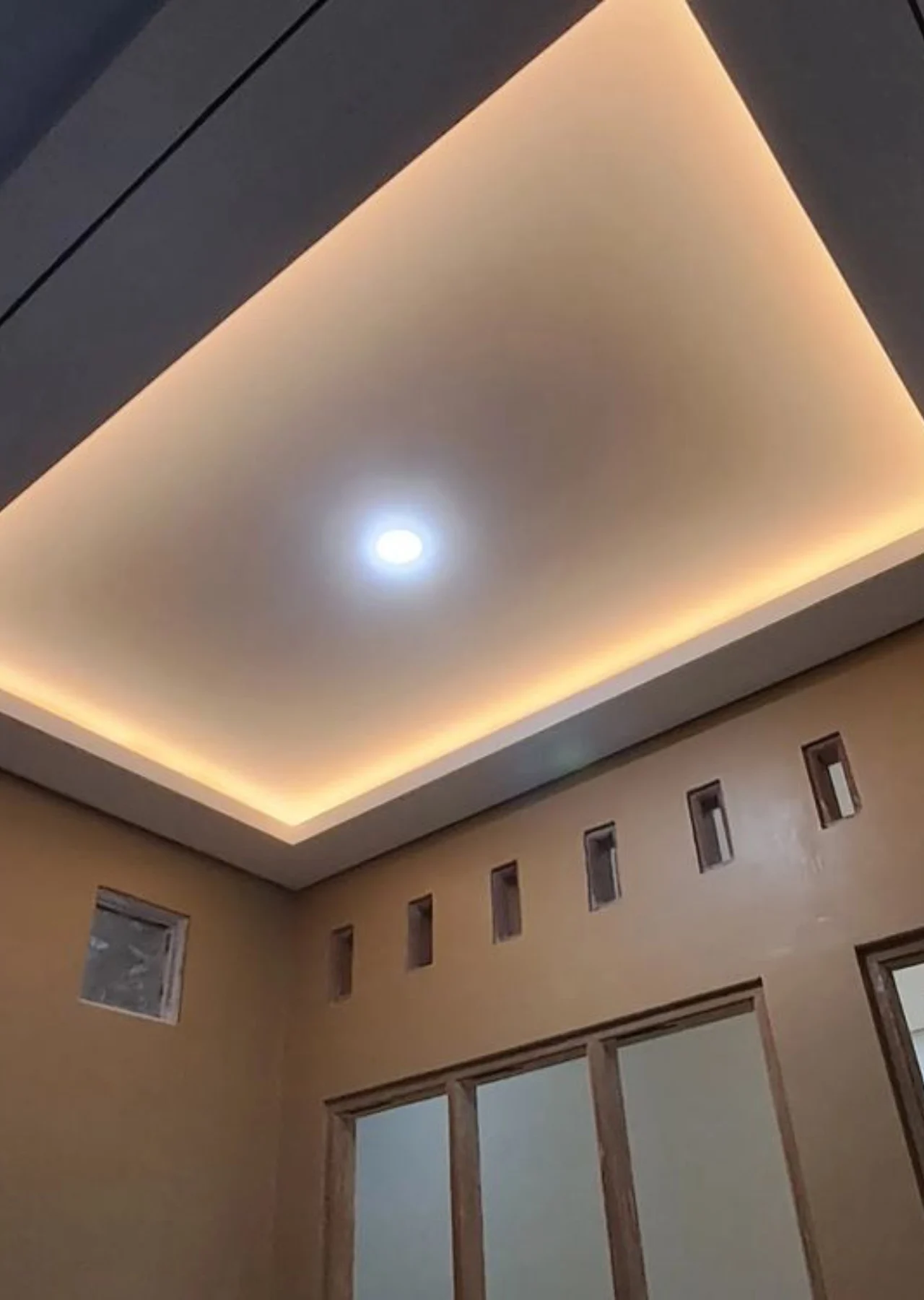 6 Model Plafon Gypsum Teras Depan yang Menarik dan Aesthetic