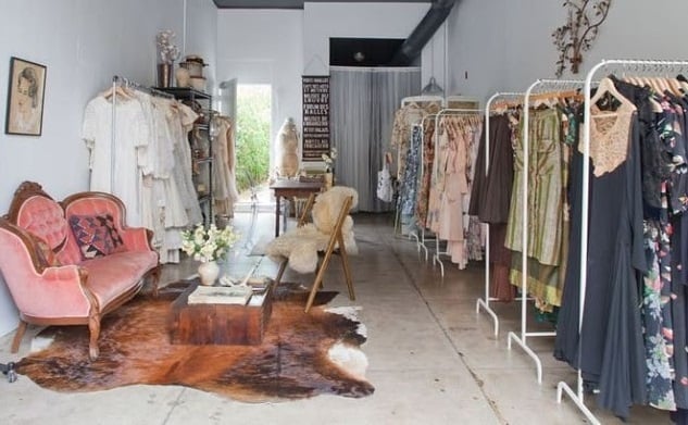 7 Inspirasi Desain Butik Rumahan Sederhana dan Modern. Stylish!