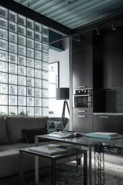 13 Inspirasi Dinding Glass Block sebagai Partisi Ruangan