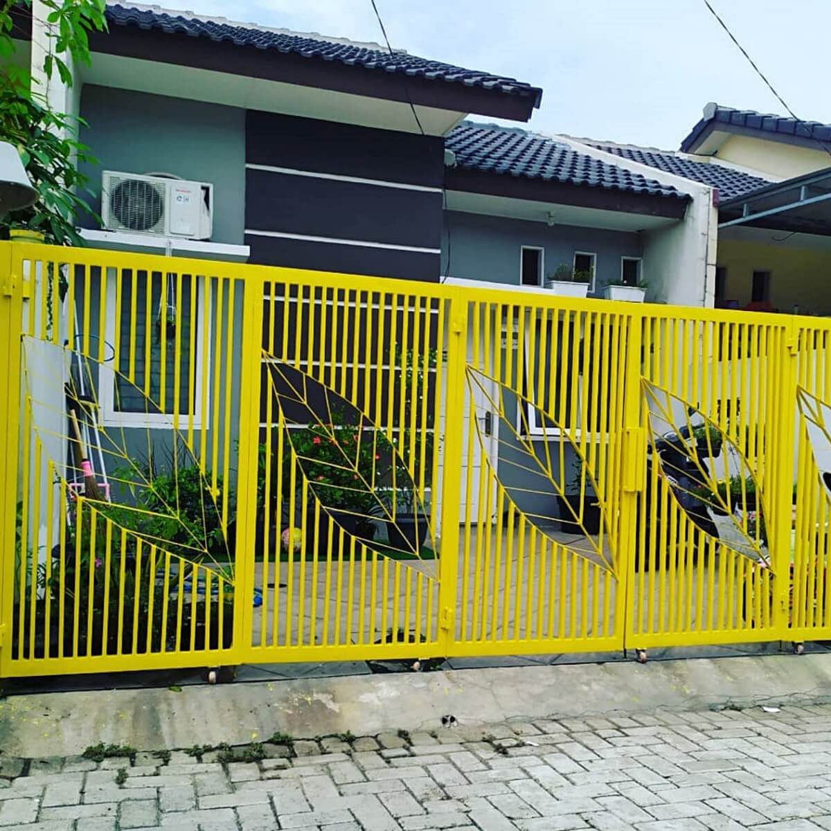 8 Warna Cat Pagar Cerah yang Terlihat Cantik dan Elegan Terbaru