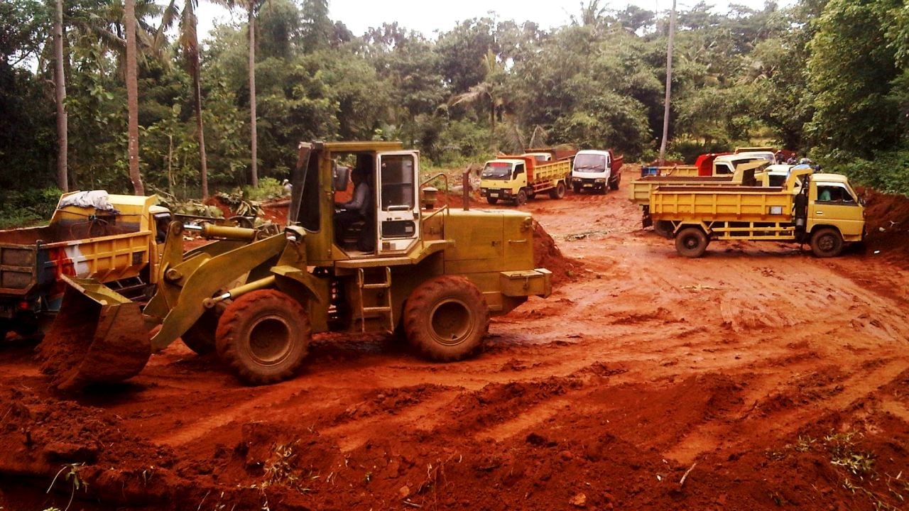 Kisaran Harga Borongan Urugan Tanah Terbaru 2025