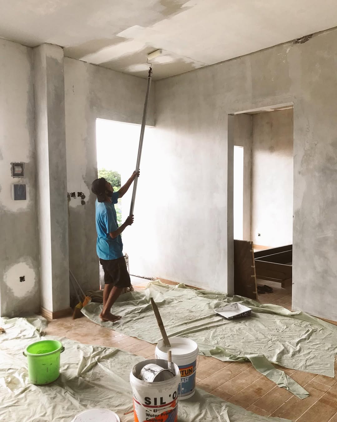 Cara Menghitung Kebutuhan Cat Plafon, Akurat dan Praktis