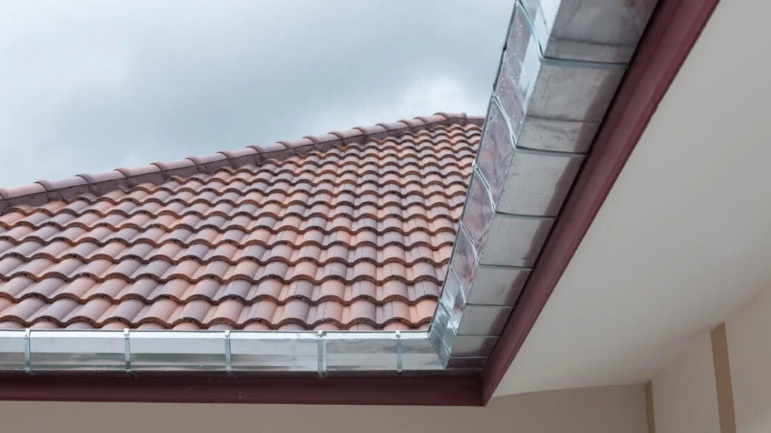 Cara Pemasangan Talang Air yang Benar sesuai Jenisnya