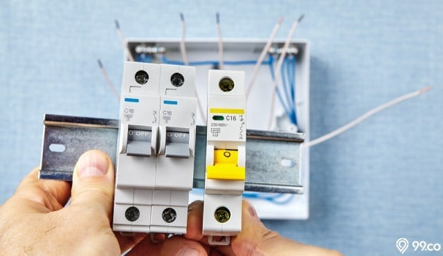 Biaya Ganti MCB PLN Terbaru dan Prosedurnya. Awas, Jangan Nekat Ganti ...