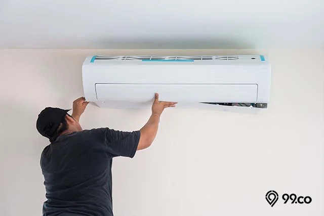 4 Cara Menyalakan AC Tanpa Remote dengan Mudah. Sudah Tahu Belum?