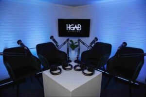 10 Inspirasi Desain Ruang Podcast Simpel di Rumah. Selangkah Menjadi ...