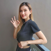 Actress Hong Ling snags freehold Balestier condo in stunning fire sale ...