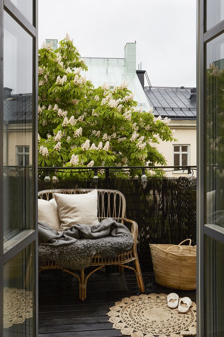 5 steps to convert your car porch to a balcony - 99.co