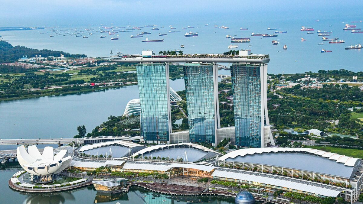 Looking back at 35 years of Marina Bay MRT