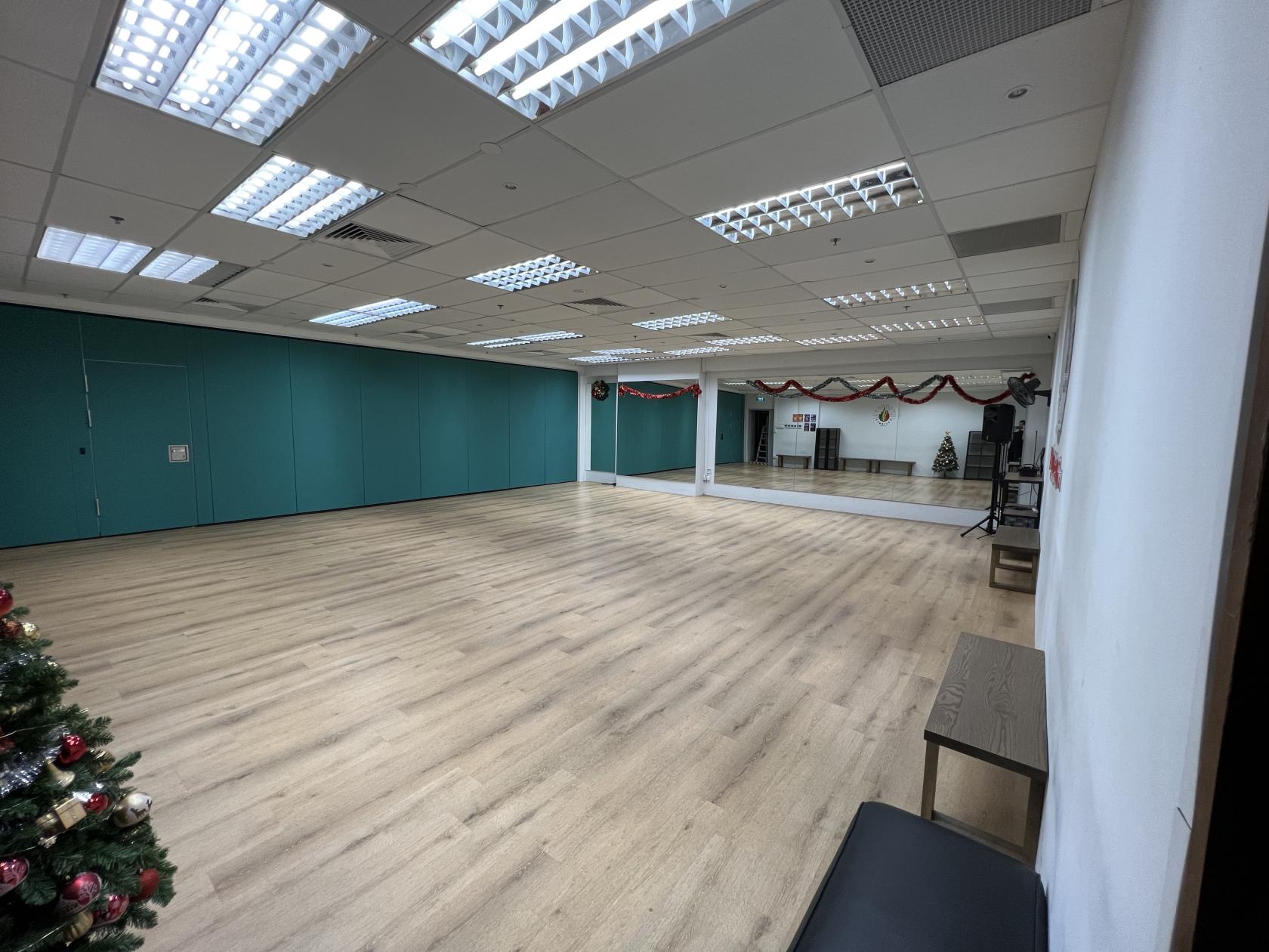 Green Room at Caliente Cecil Building for Rent | 99 Spaces