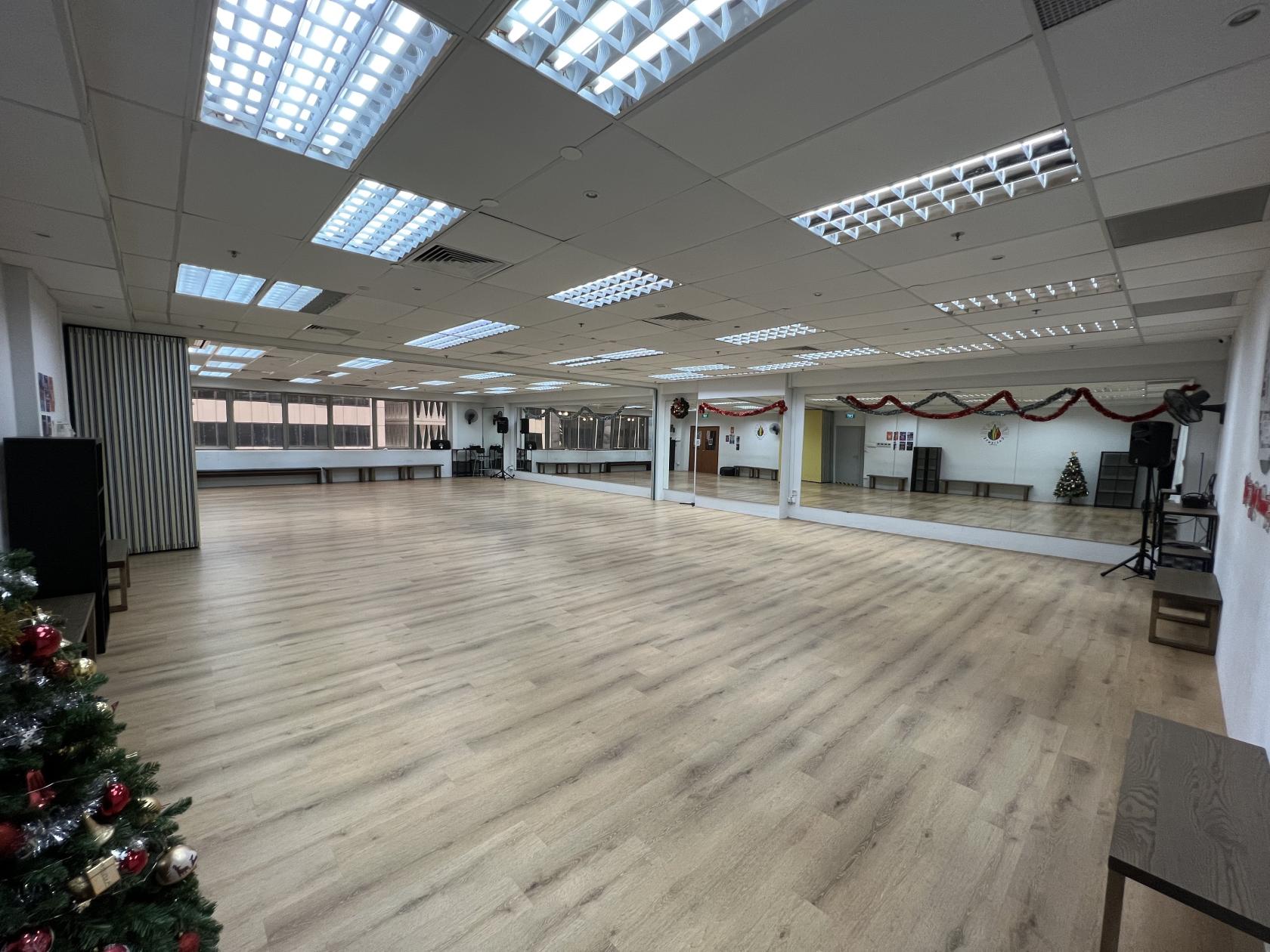 Mega Studio at Caliente Cecil Building for Rent | 99 Spaces