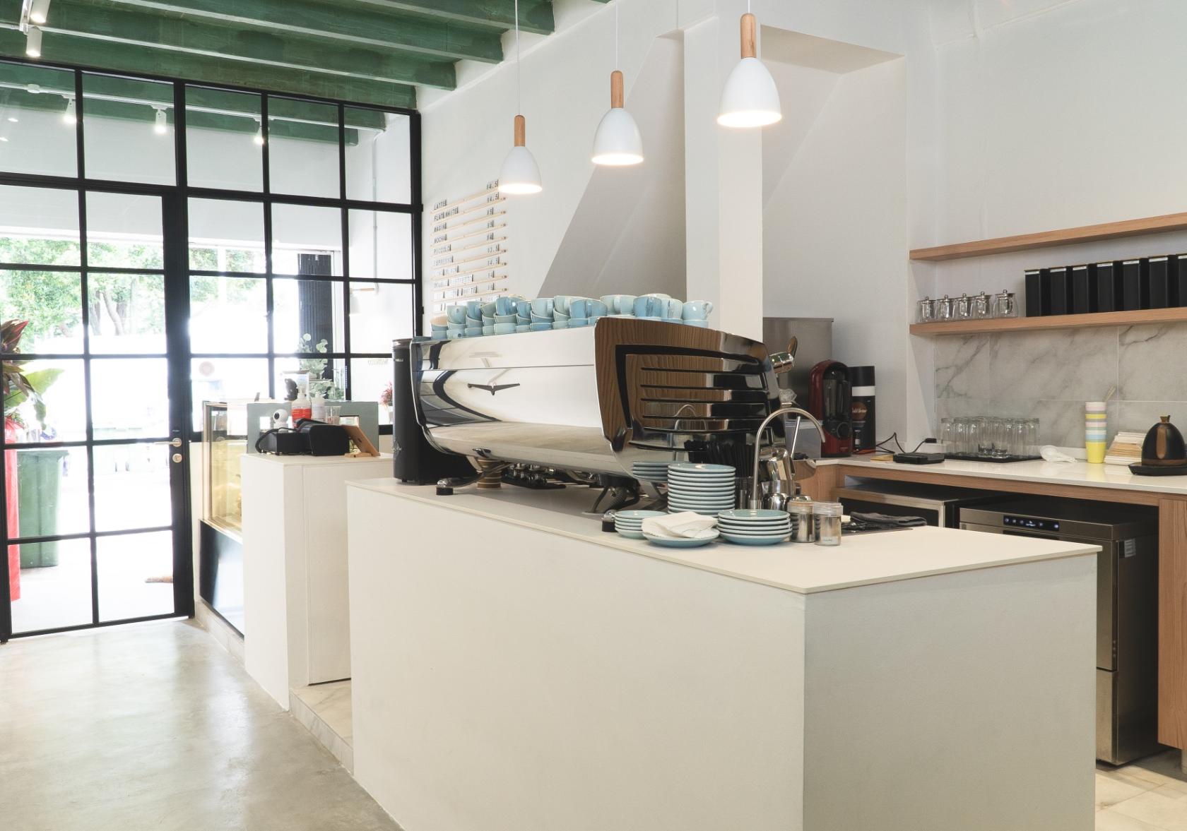 Entire Café at Main Street Commissary for Rent | 99 Spaces