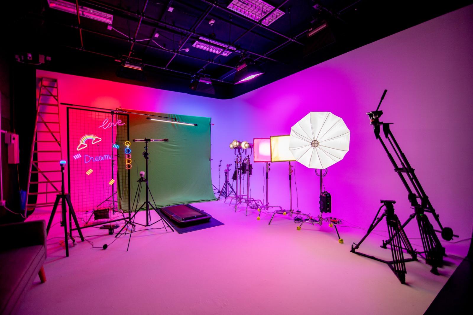 Cyclorama Studio at Orhsome Studios for Rent | 99 Spaces